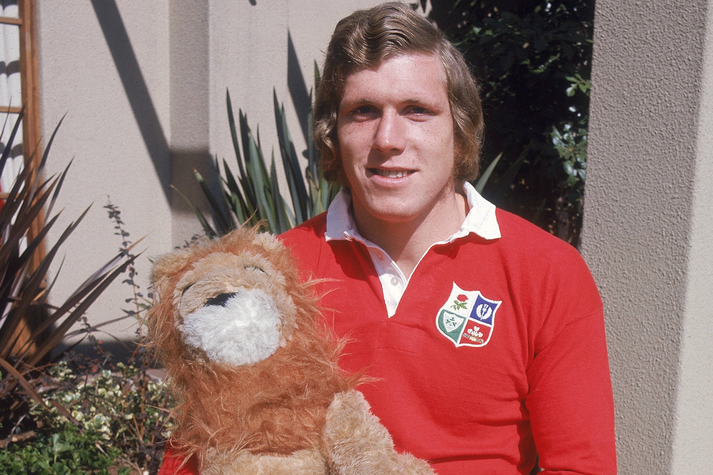 Ireland and Lions great Slattery dies aged 77