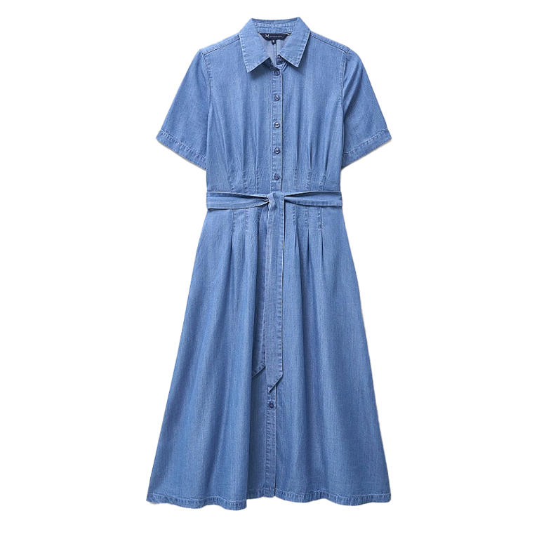 Forget jeans, when it comes to summer denim, Lorraine Kelly proves it's ...