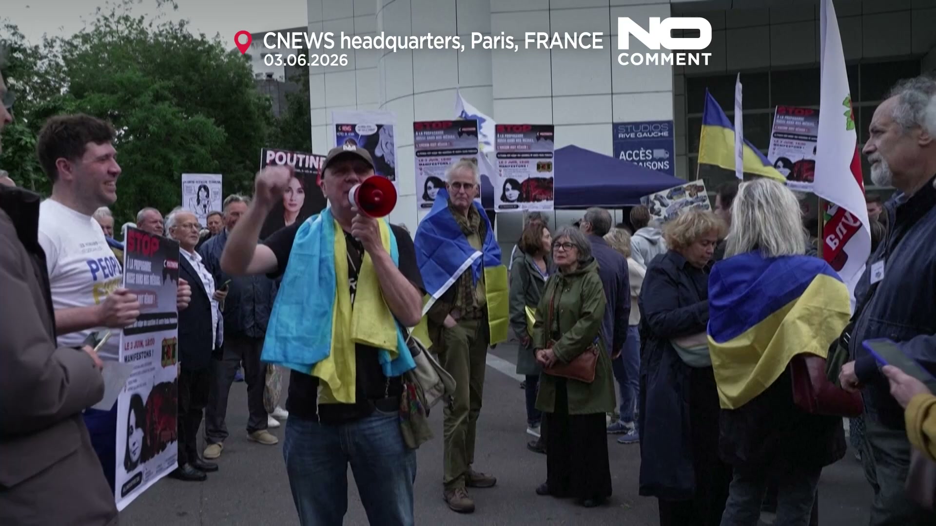 France: Protesters rally outside CNews TV over alleged Kremlin influence