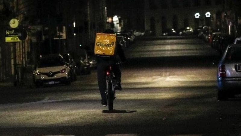 Rider ferito alla testa da una baby gang e portato in ospedale: "Ma ...