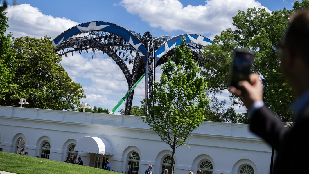 Trump likens White House UFC arena to Eiffel Tower