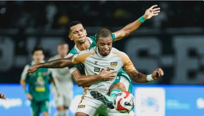 Persebaya Surabaya gaet 5 pemain anyar, 4 legiun asing dan 1 striker lokal
