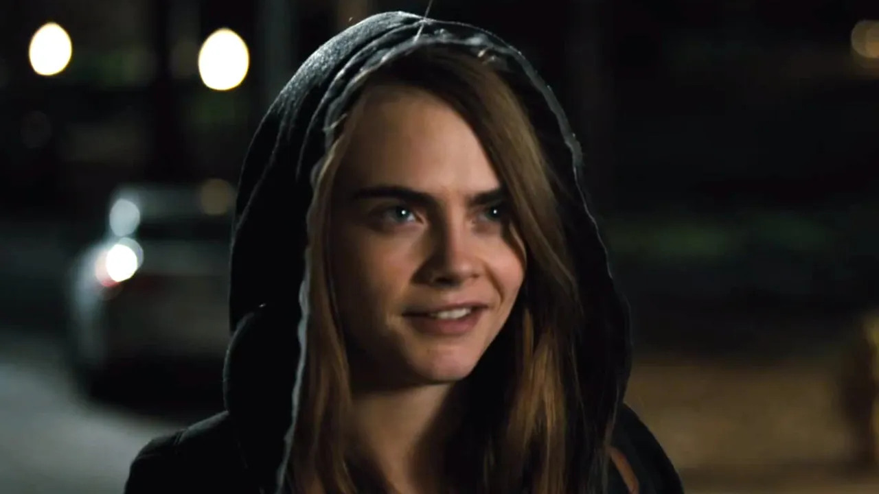 Malli-näyttelijä Cara Delevingne myi teininä huumeita – "Olin tosi ...