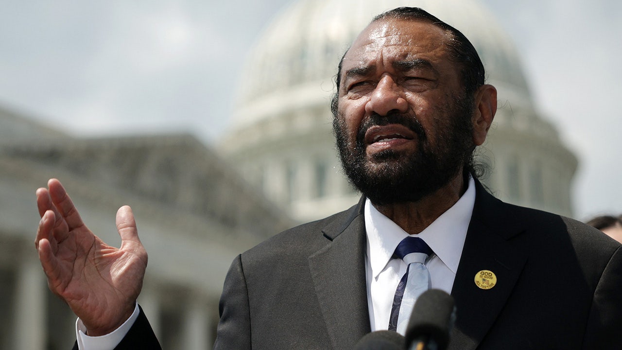 Conservatives erupt after Al Green melts down during viral clash ...