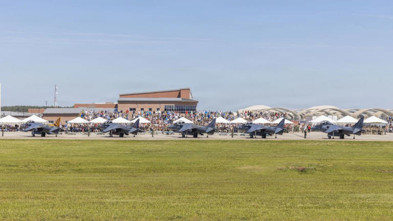 US Marine Corps retires the first fighter jet that didn’t need a runway