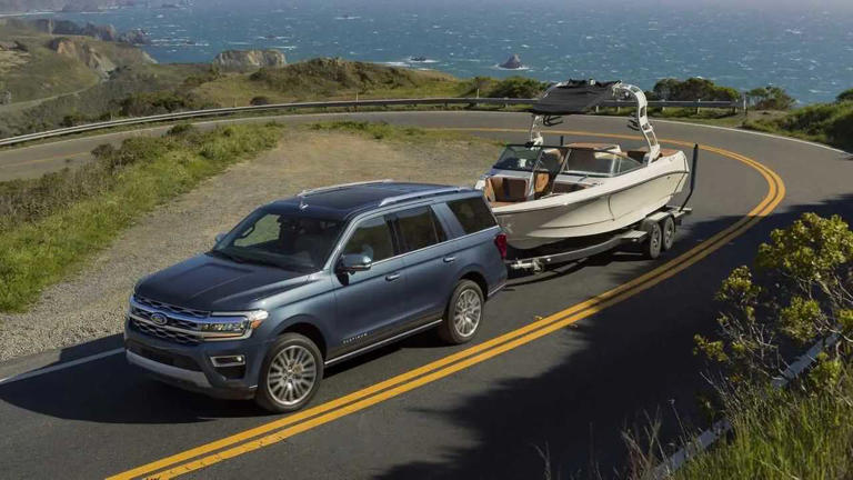 Ford, arızalı emniyet kemerleri yüzünden 420.000 aracı geri çağırıyor