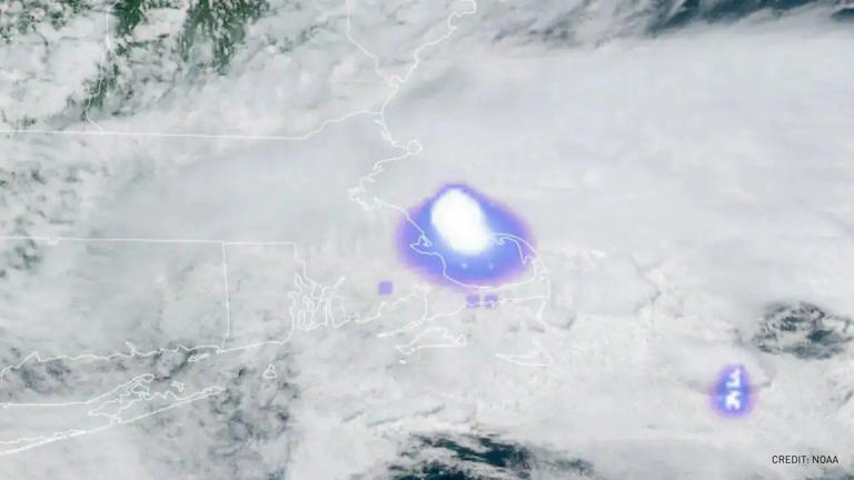 Daylight fireball explodes over New England with force of 300 tons of TNT