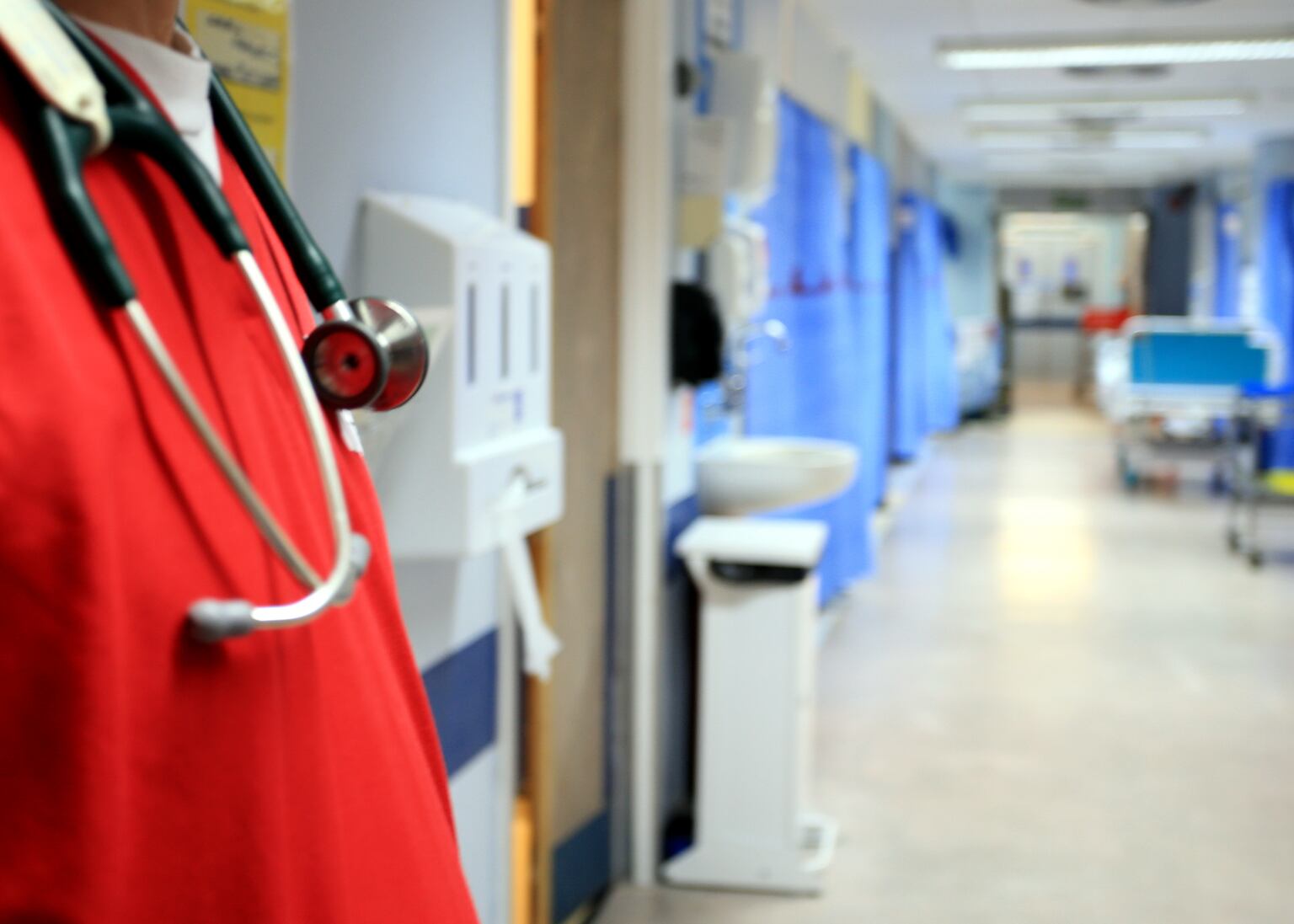NHS staff should not wear political badges at work, says antisemitism ...
