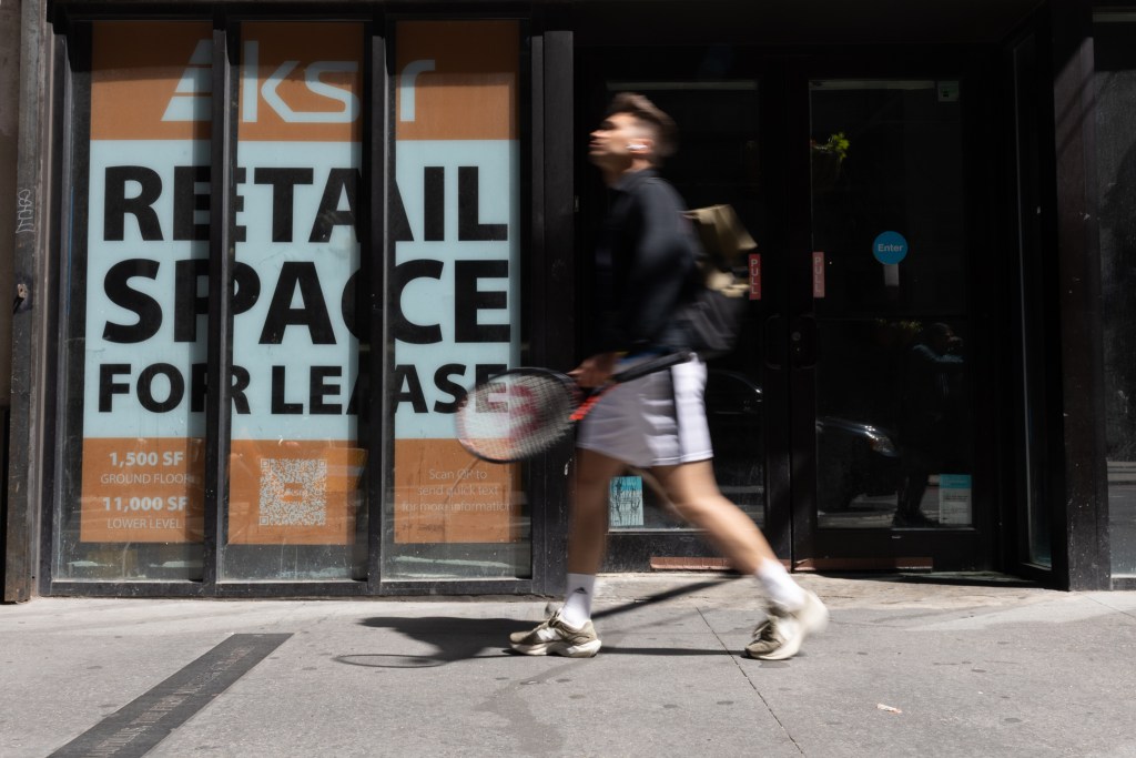 15,700 zombie storefronts sit empty across NYC, new report says