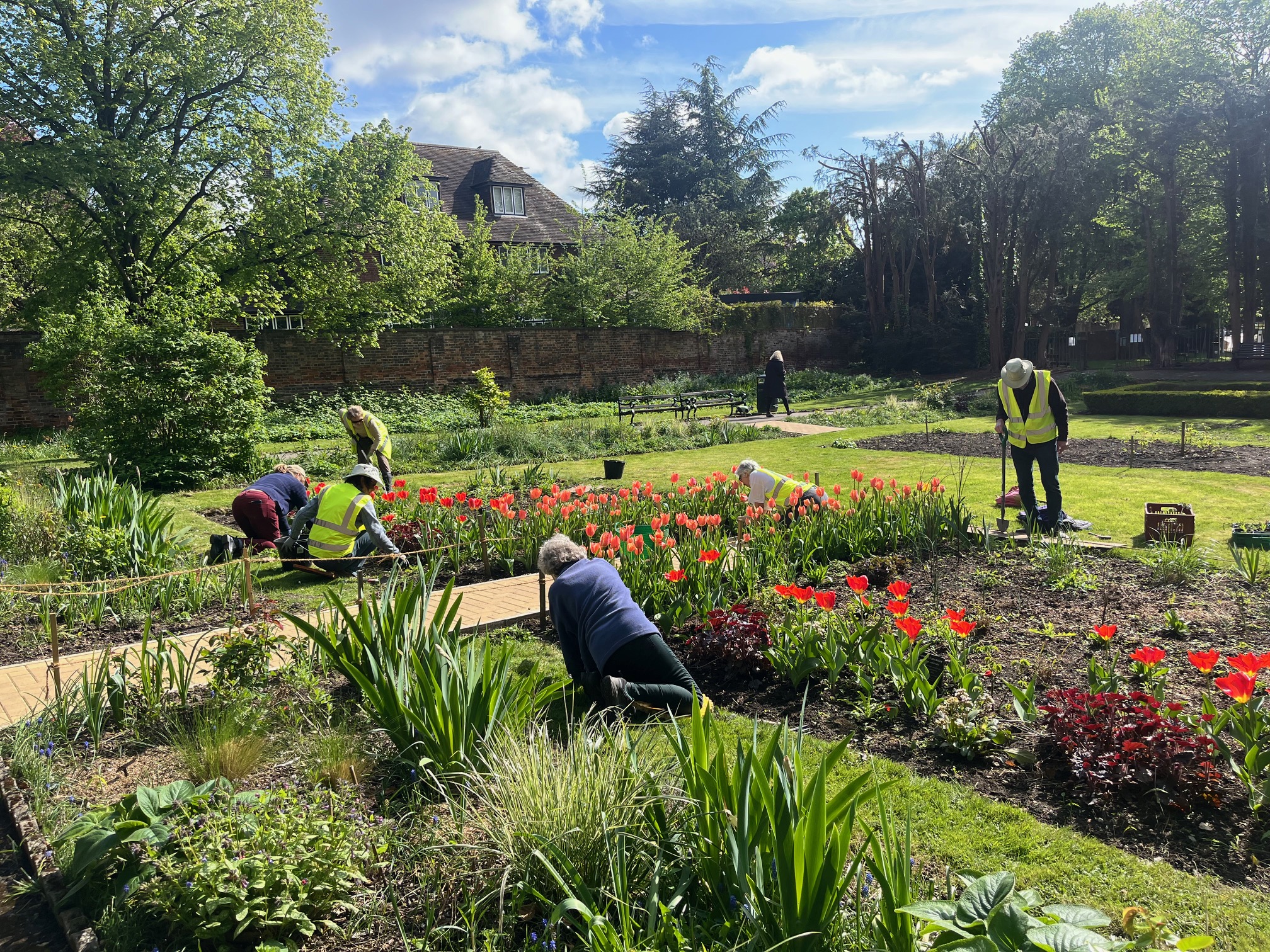 Apply now for up to £1,000 through Veolia’s Sustainability Fund