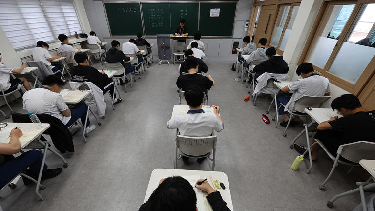 6월 모평, 작년 수능보다 대체로 쉬워… '킬러문항' 없었다