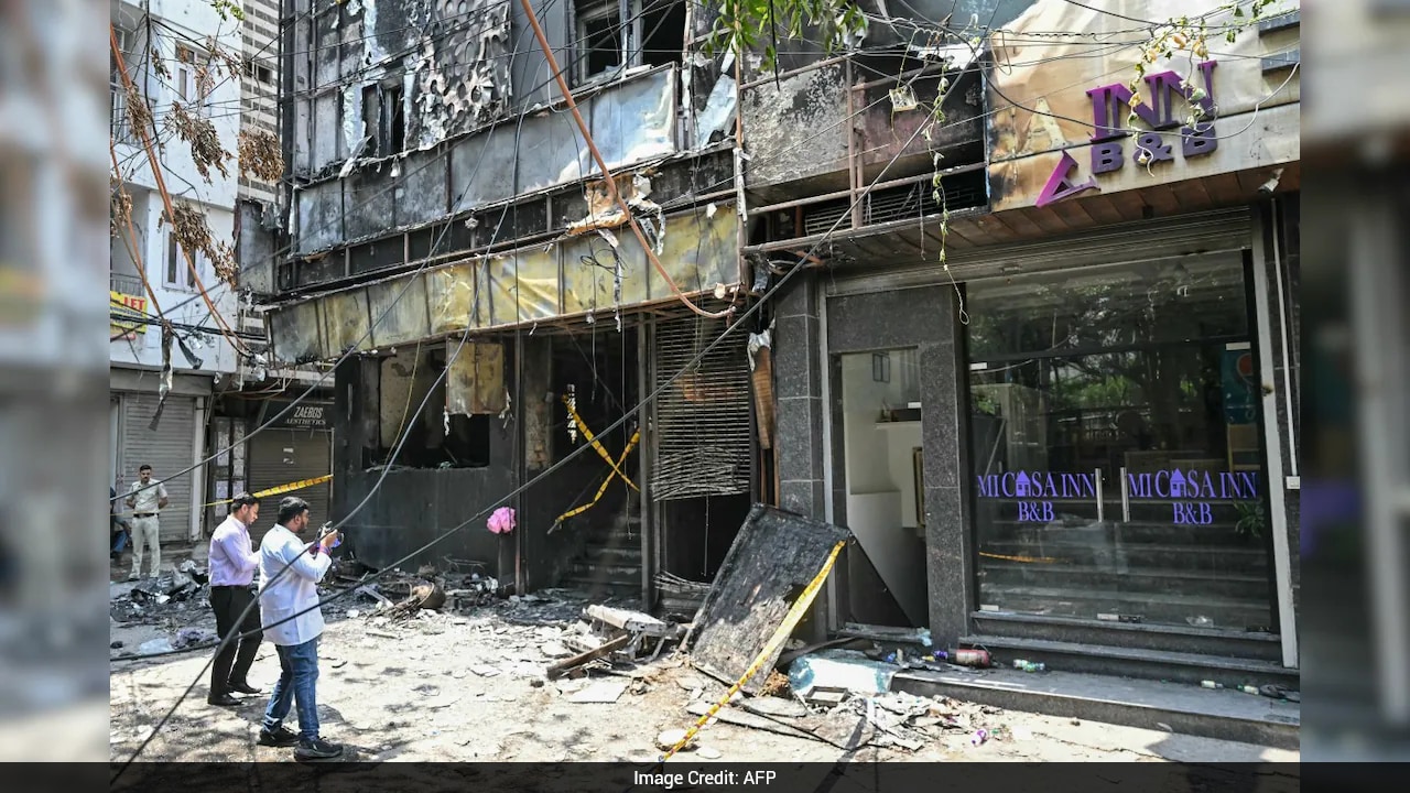 Delhi fire heroes: How a father-son duo sacrificed Rs 2 lakh worth of ...