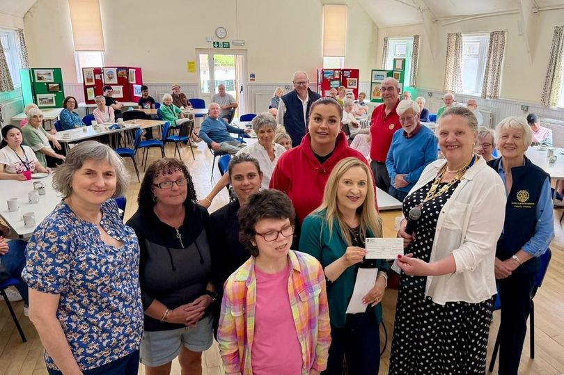 Rutherglen Rotary Club hands £4000 donation to community cafe