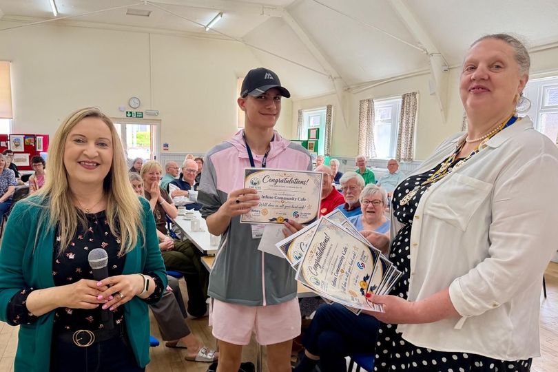 Rutherglen Rotary Club hands £4000 donation to community cafe