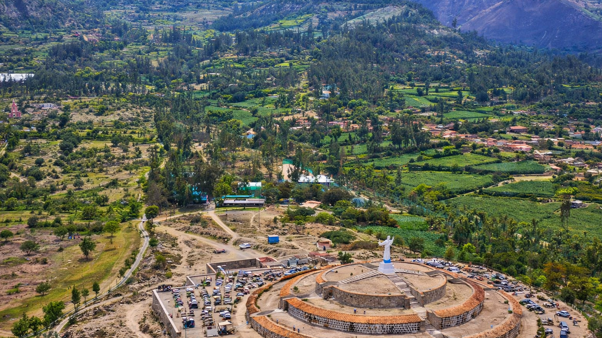 Um memorial onde uma cidade inteira do Peru foi soterrada