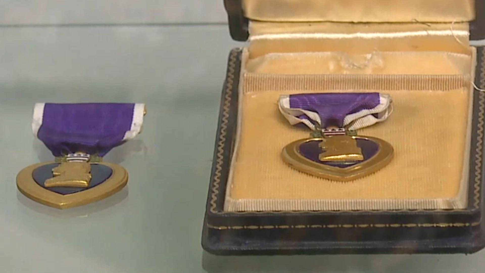 Family of World War II veteran reunites with memorabilia