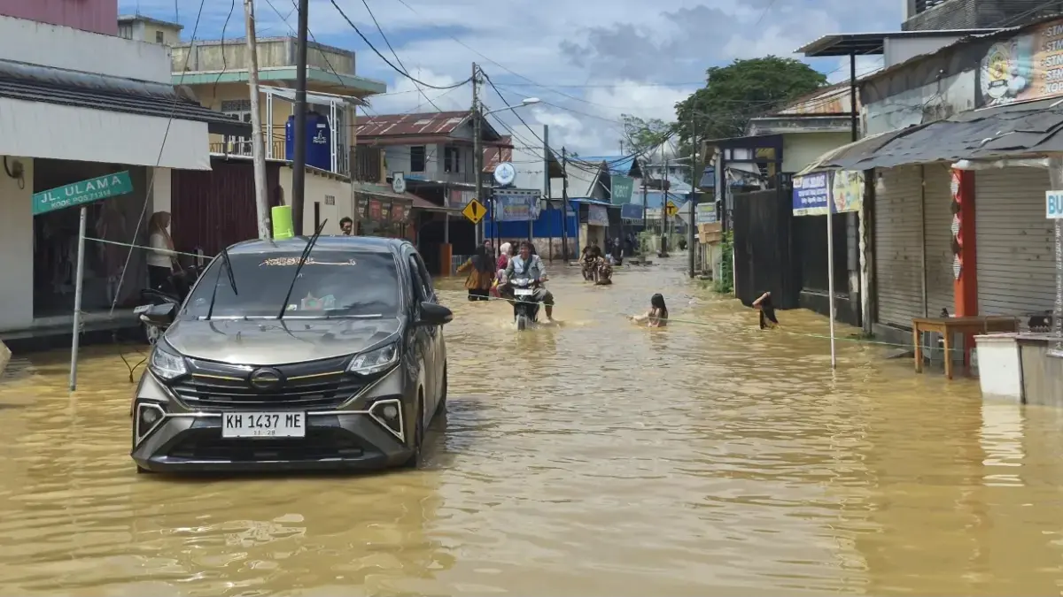 Banua dikepung banjir: Tiga kabupaten di Kalsel terendam air kiriman