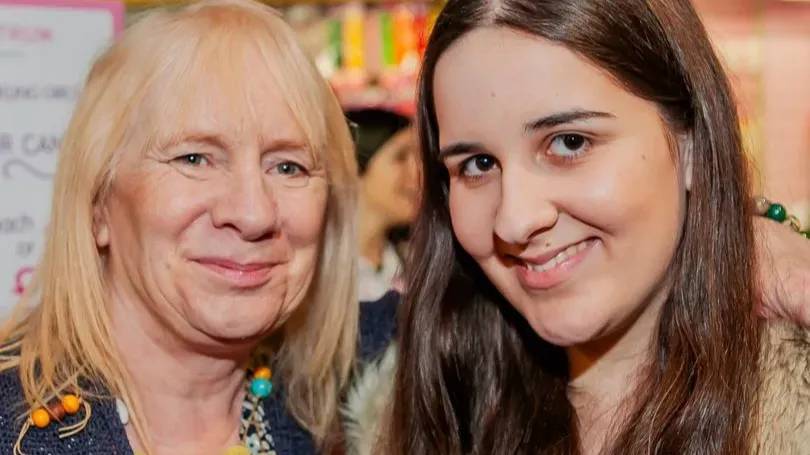 What happened to girl who faked brain tumour to fool celebrities and ...