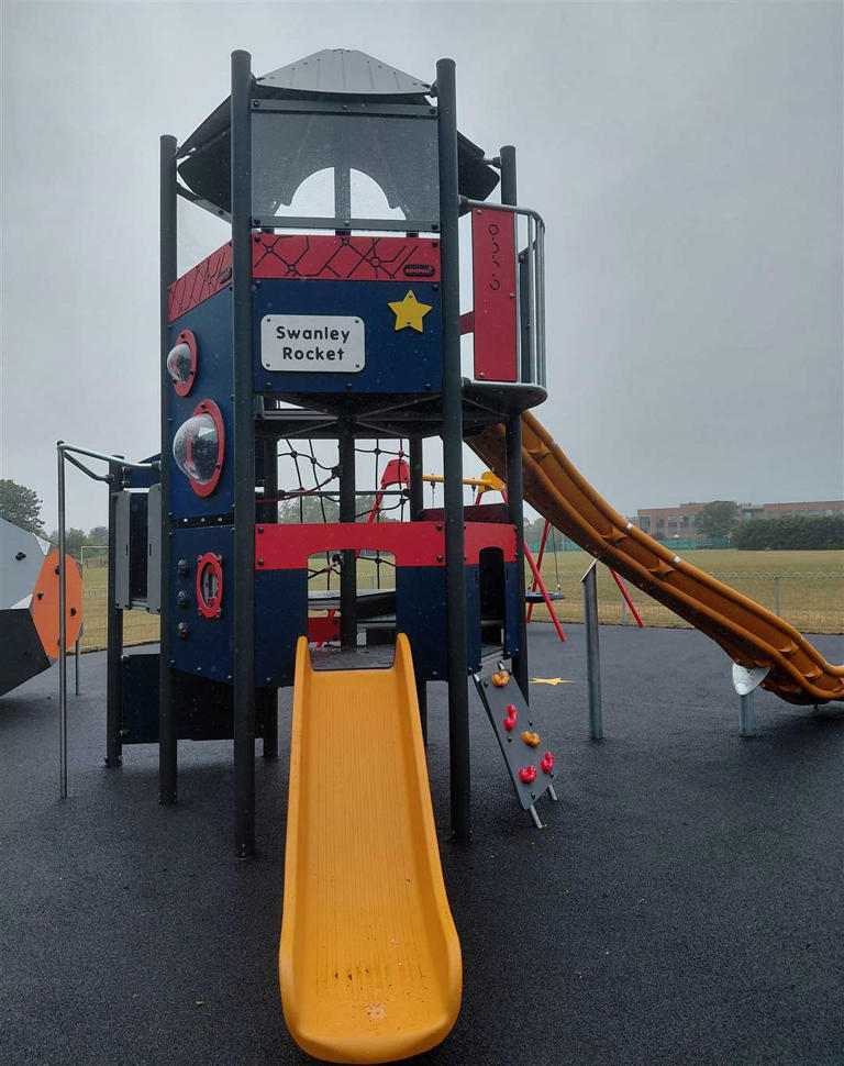 Play areas at Swanley Recreation Ground and Elephant Park in Swanley ...