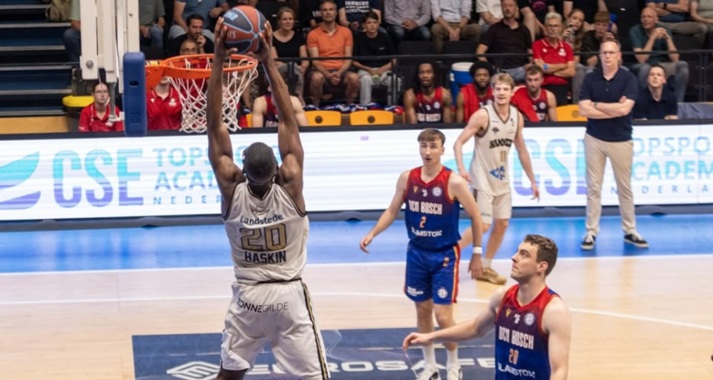BNXT League finals: Landstede Hammers dominate game 1 against ZZ Leiden