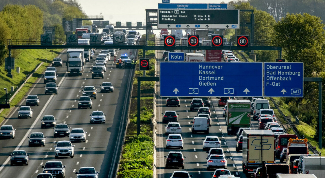 Germania, sfida elettrica tra BYD e Tesla. Mercato stabile in maggio ...