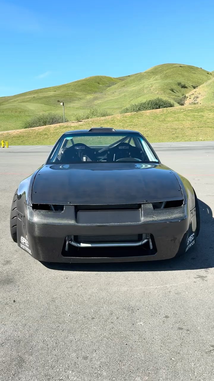 A Look At Carbon Fiber 240SX That Built for Drifting