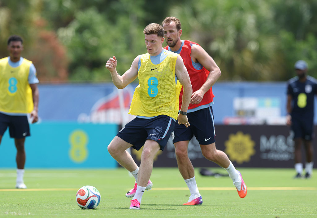 Man City have the edge in race to sign Elliot Anderson, says Micah Richards