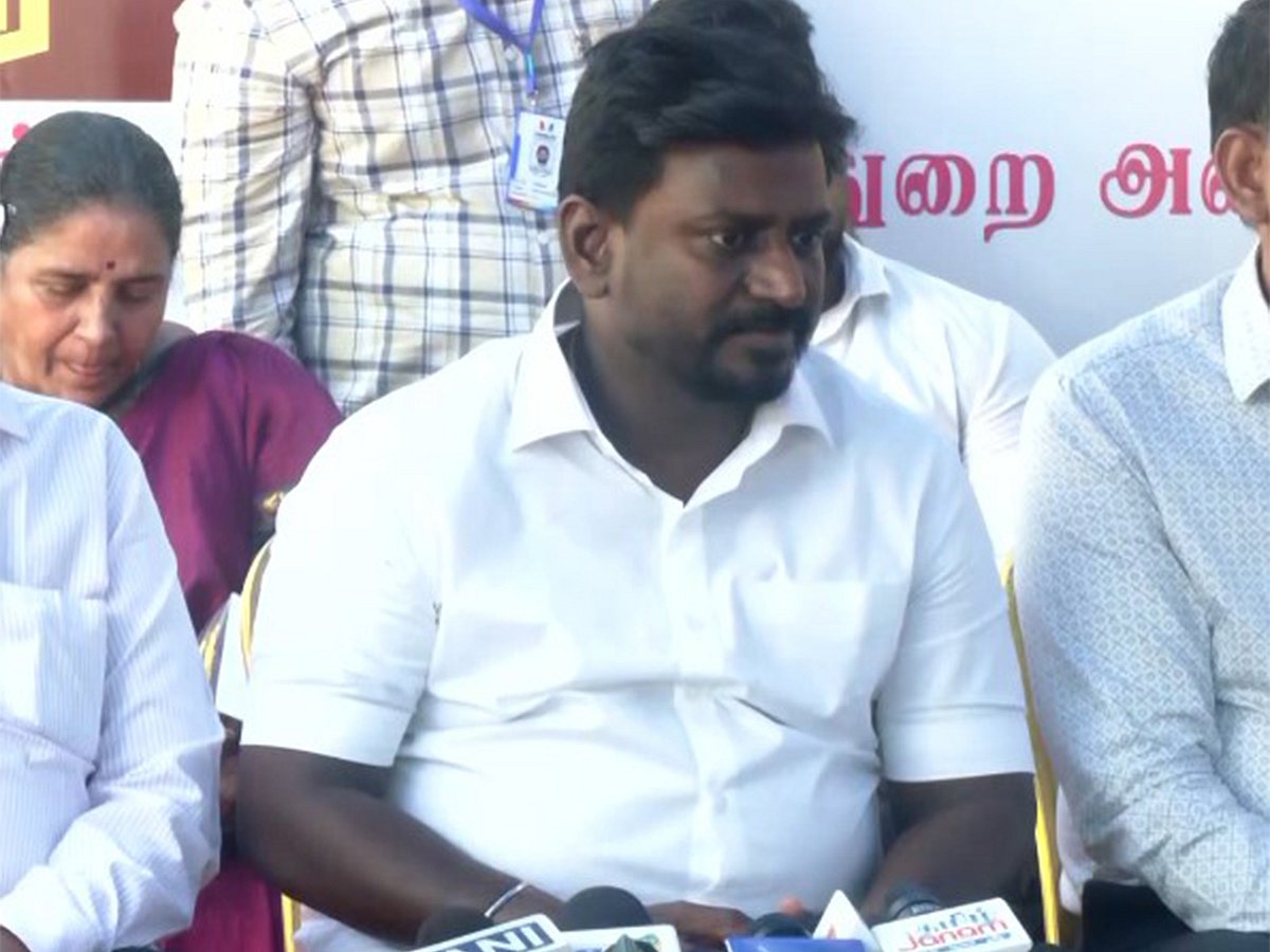 Tamil Nadu schools reopen as education minister welcomes students ...