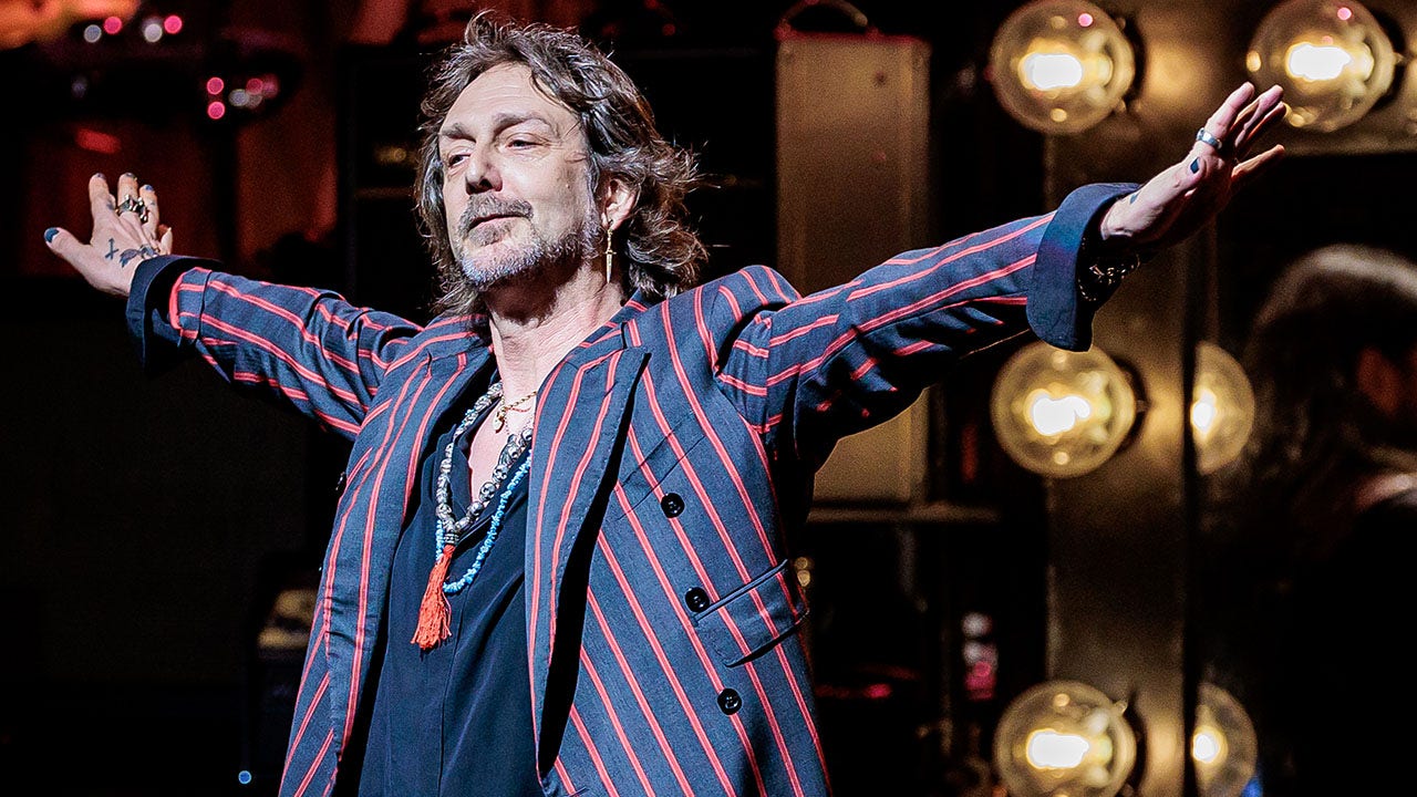 Chris Robinson, Bruce Springsteen face backlash as 'Americans have had ...