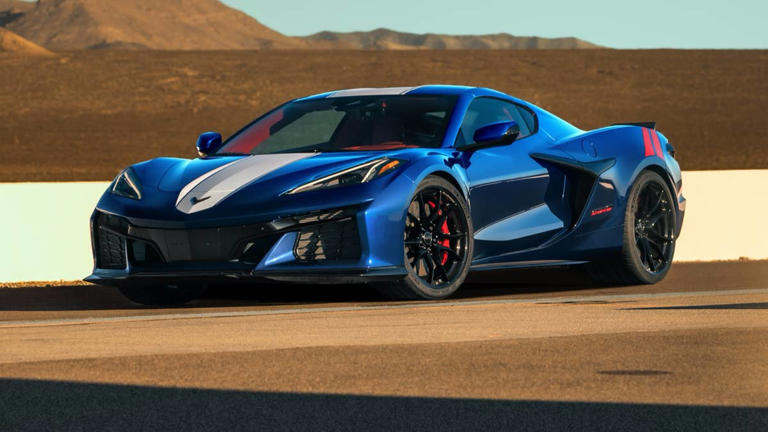 2027 Chevrolet Corvette Stingray’s new LS6 V8 sounds like serious trouble