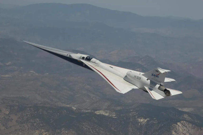NASA built a jet with a missing front windscreen and an ultra-long nose ...