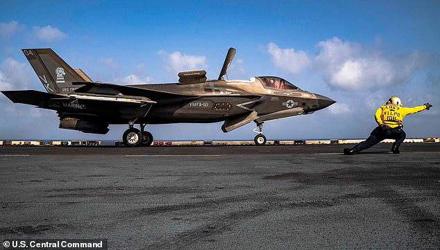 Trump rages at Republicans after being stripped of Iran war powers