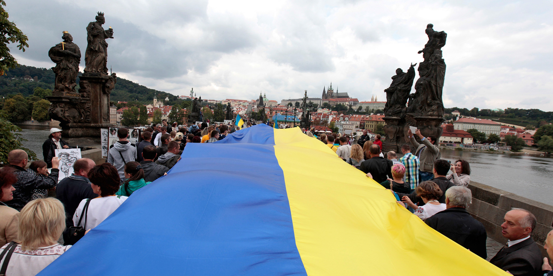 Ministers discuss future of Ukrainian refugees after temporary ...