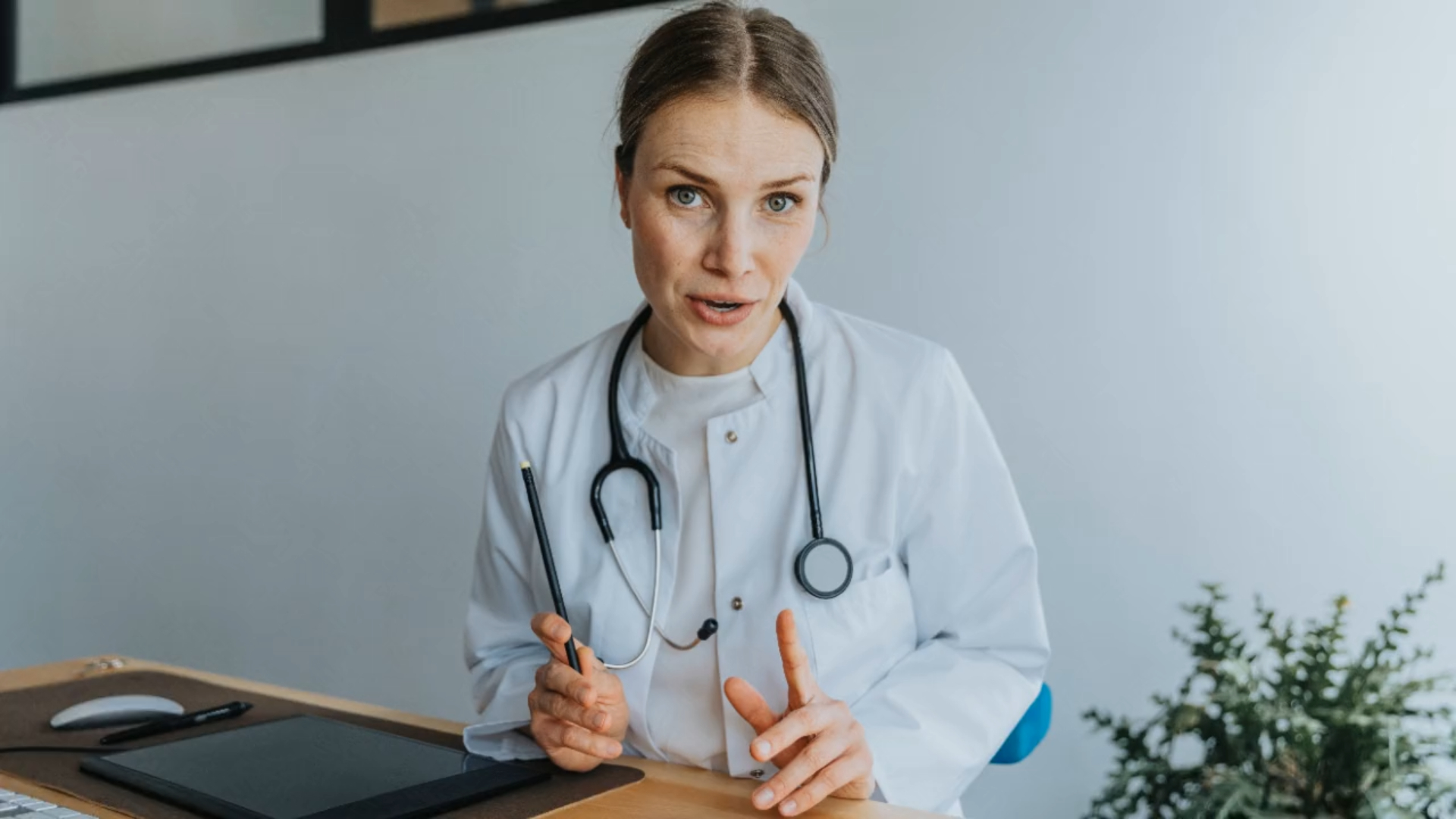 Top doctors reveal the unexpected danger of taking turmeric daily