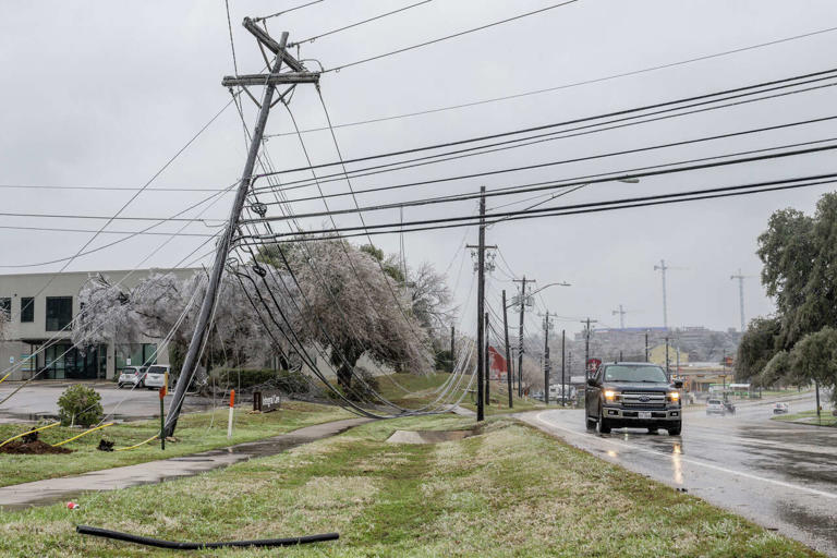 What to do if you lose power in Austin: Outage map, generator safety ...