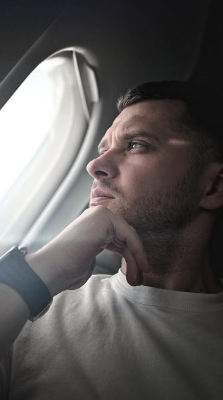 The best airplane selfie ideas for your next flight