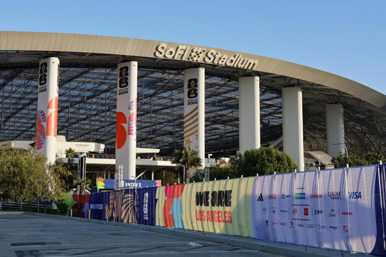 FIFA will now allow plastic water bottles at World Cup games after ...