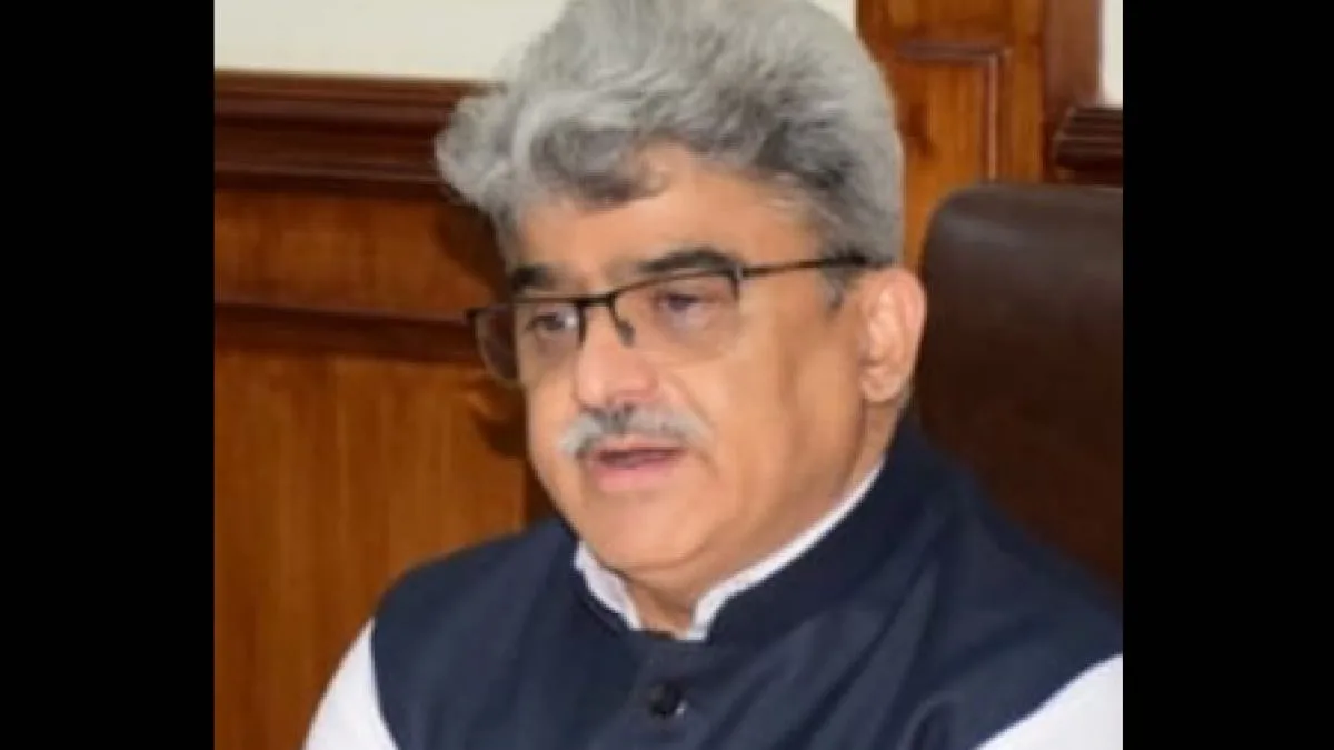 Chief secretary directs fast-tracking of solar projects across J&K