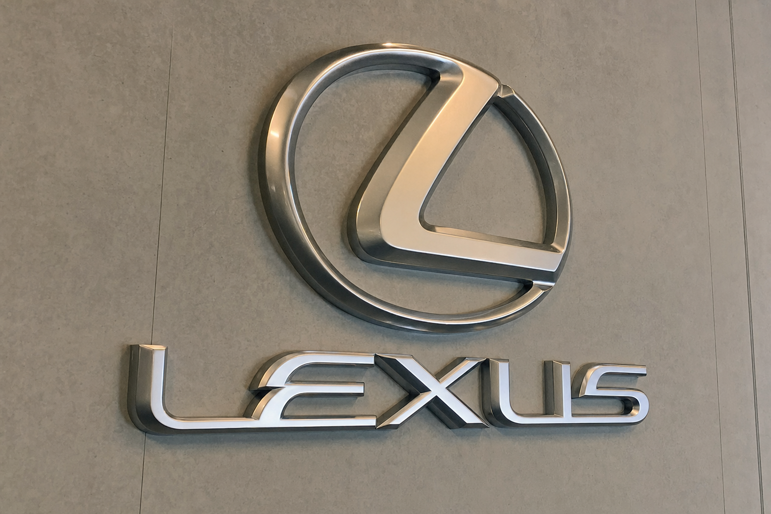 Lexus dropper sitt viktigste elbil-prosjekt: Flaggskip-sedanen LF-ZC ...