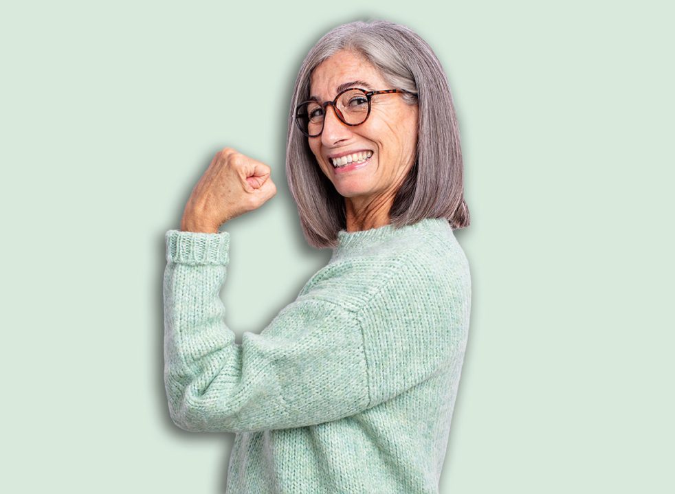 I'm a trainer and these are the 4 chair exercises adults over 60 need ...