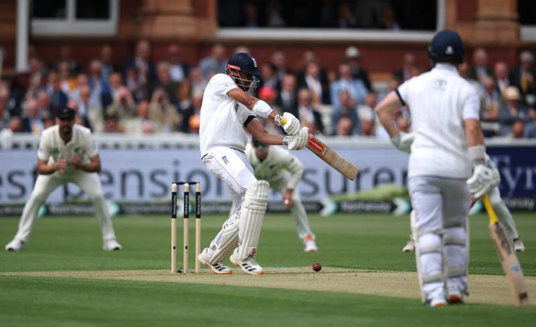 Cricket - Robinson leads England fightback after New Zealand's Jamieson ...