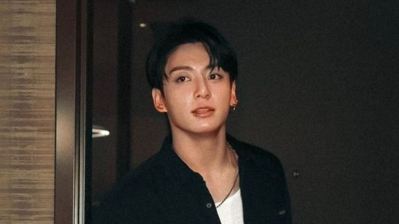 BTS star Jung Kook’s sweet fan gesture goes wrong after fans reach his home