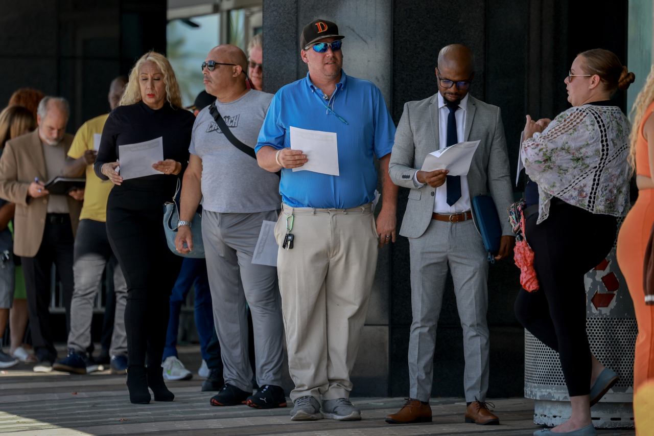 US jobless claims rose last week