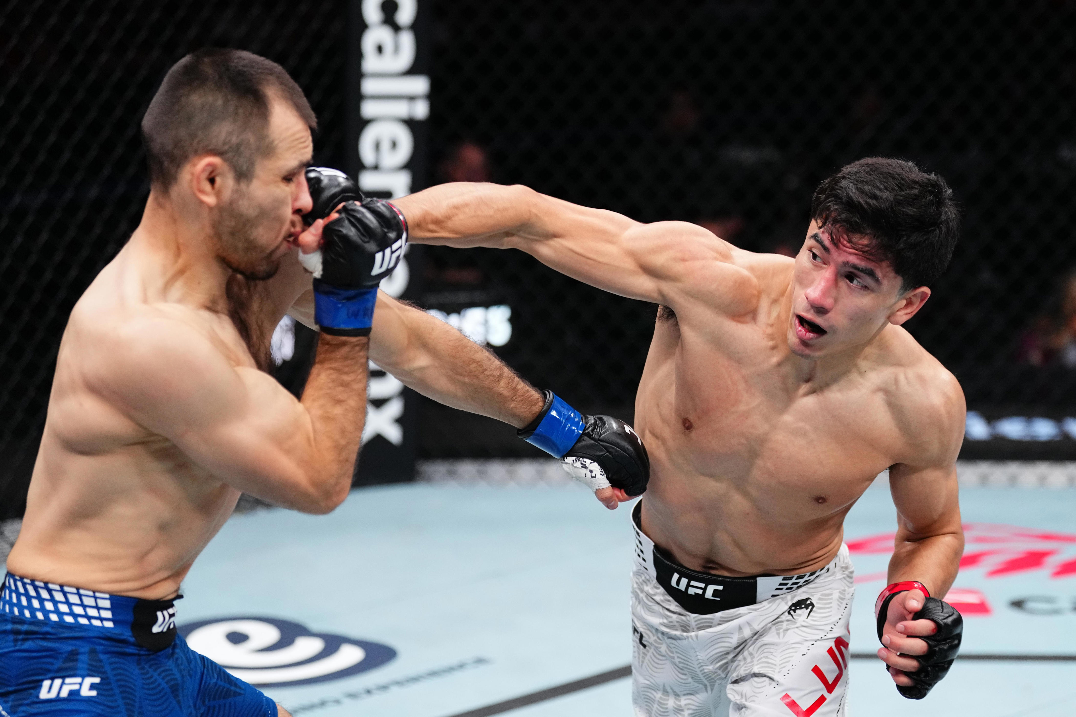 UFC Vegas 118 main card odds, breakdowns and predictions | X-Factor