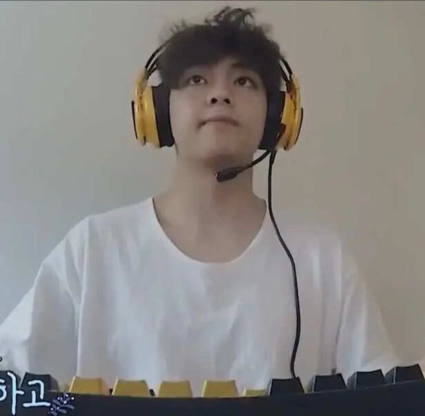 Why is BTS V trending in the gaming community? Kim Taehyung shocks ...