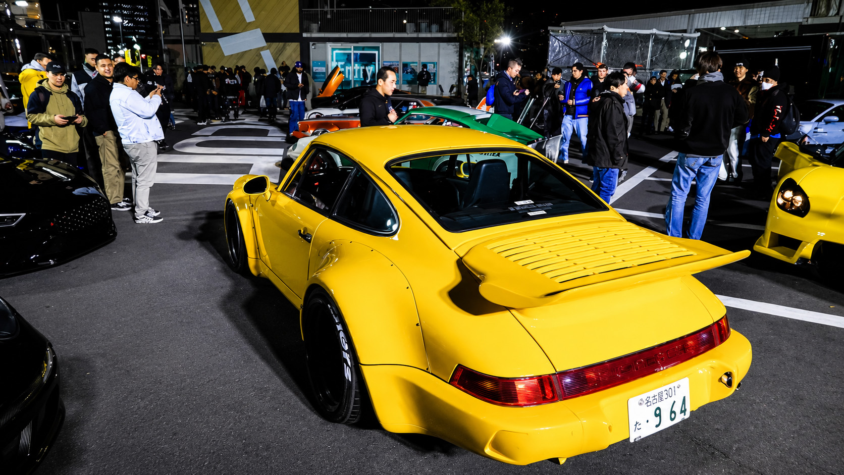 Tokyo night meet brings out RWB Porsches and rare JDM cars