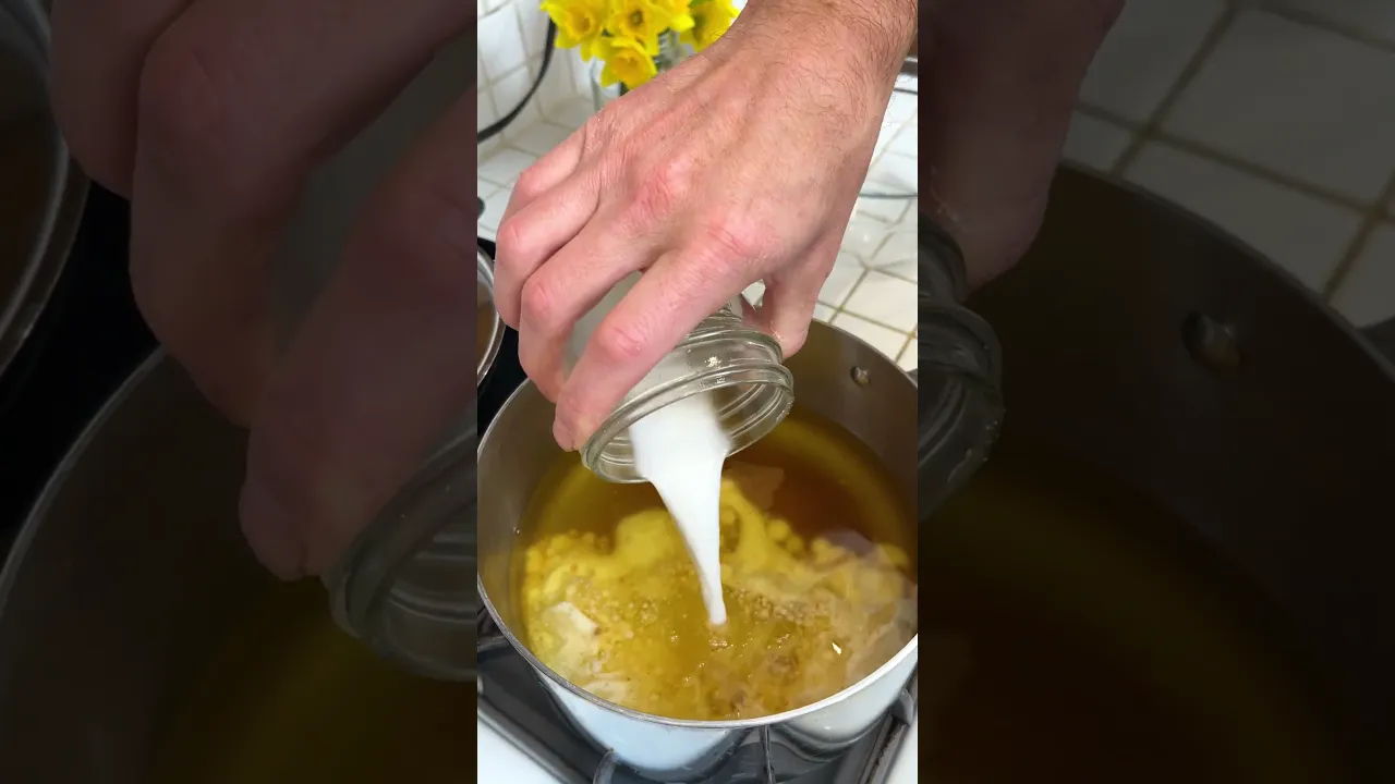 How to clean frying oil at home! 🧑‍🍳 #cookingathome #kitchentips