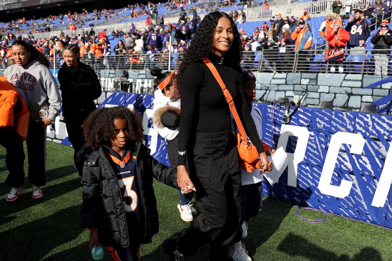 Ciara shares heartfelt reaction to husband Russell Wilson's retirement ...