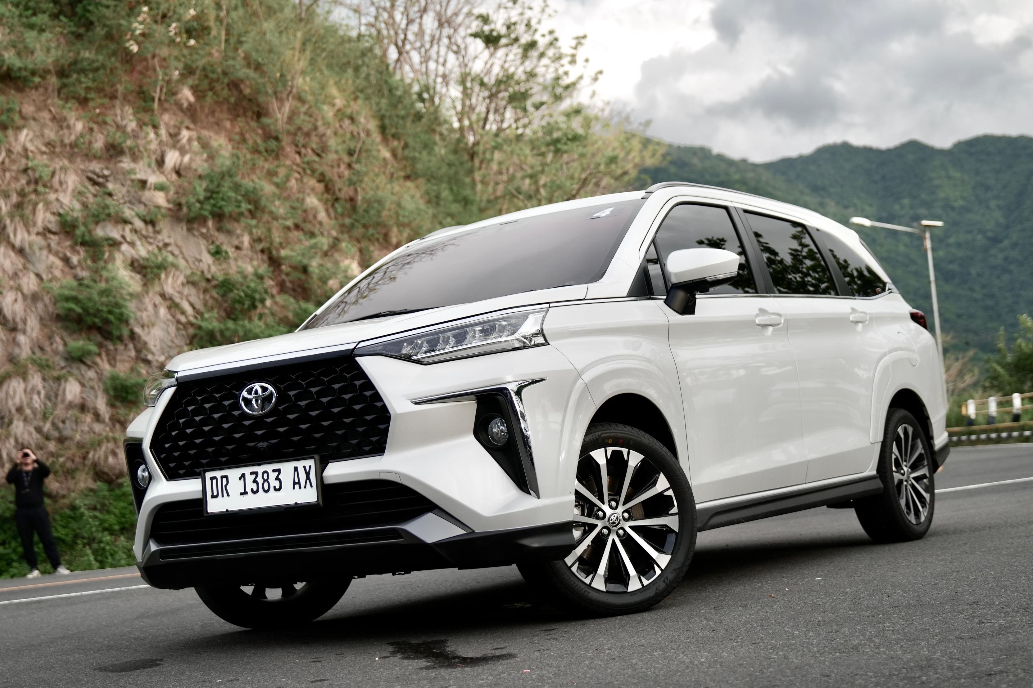 Sehari cuma Rp 44 ribuan, segini biaya kepemilikan Toyota Veloz Hybrid