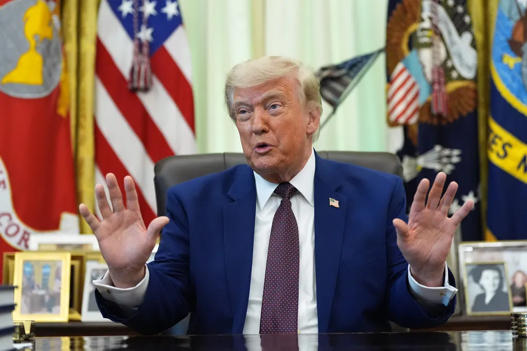 Trump blasts Republicans who voted against him in war powers resolution ...